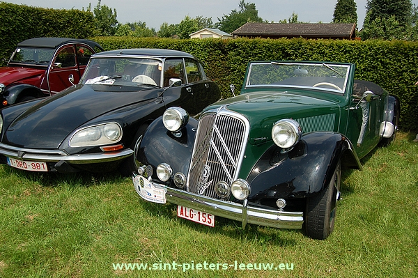 Oude citroën wagens in Vlezenbeek – Sint-Pieters-Leeuw nieuwssite