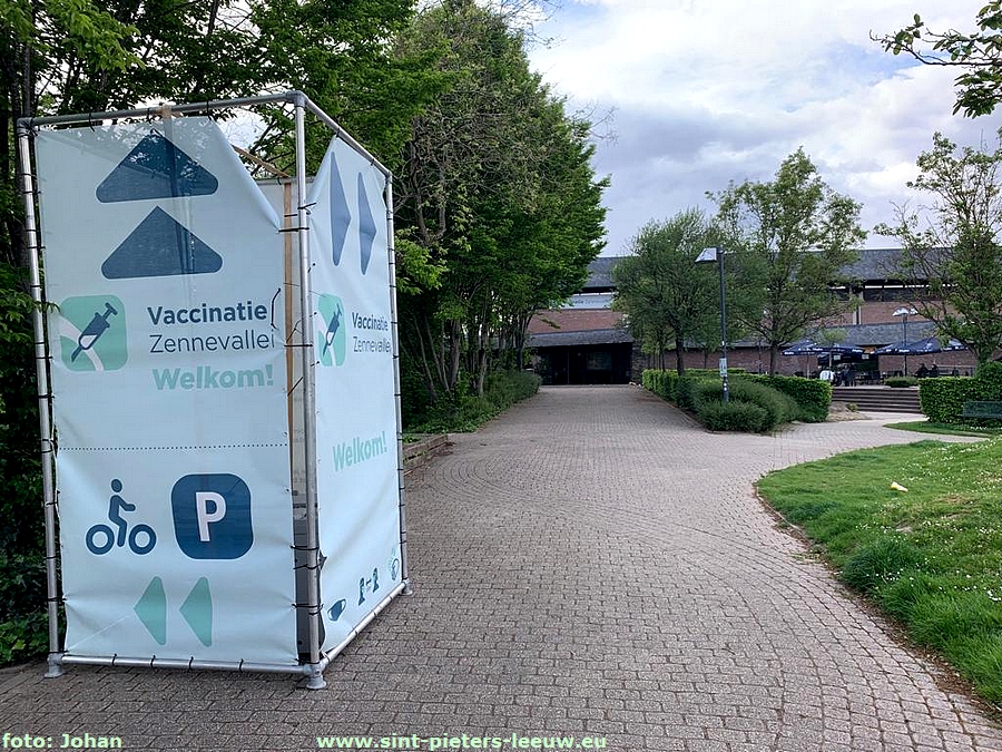 Zennevallei start met vaccinatie brede bevolking – Sint-Pieters-Leeuw ...