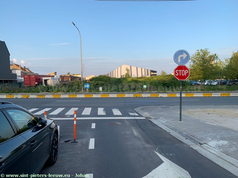 2023-08-18-Bergensesteenweg_shopping-Pajot_locatie-nieuwe in-en-uitrit ...
